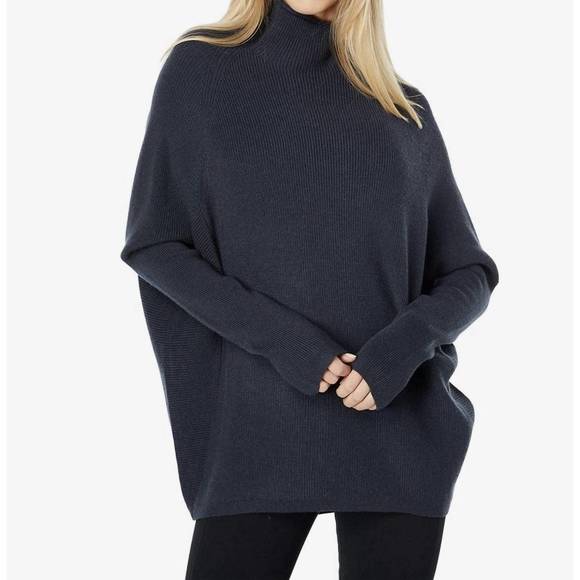 Elliott Lauren | Sweaters | New Elliott Lauren Cozy Yarn Mock Neck Bat ...
